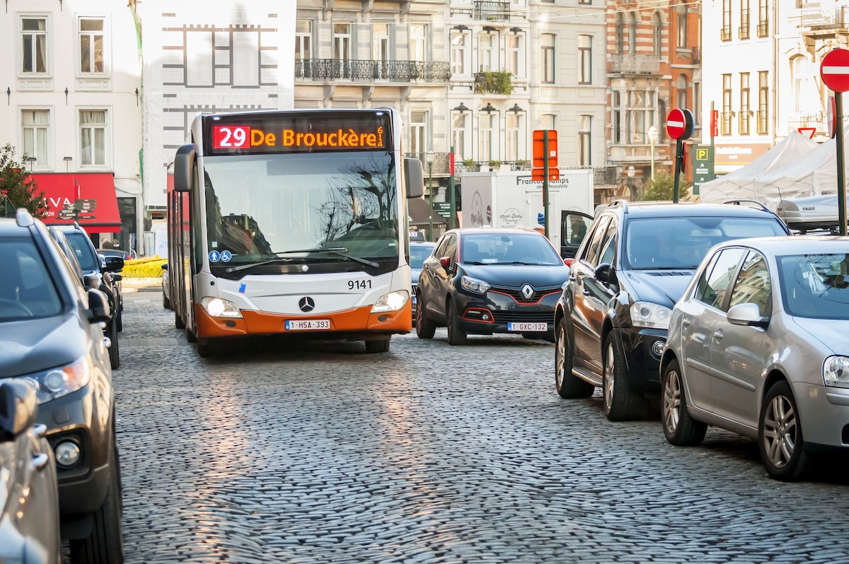 How To Get from Brussels Airport to Brussels city center - Belgium Travel