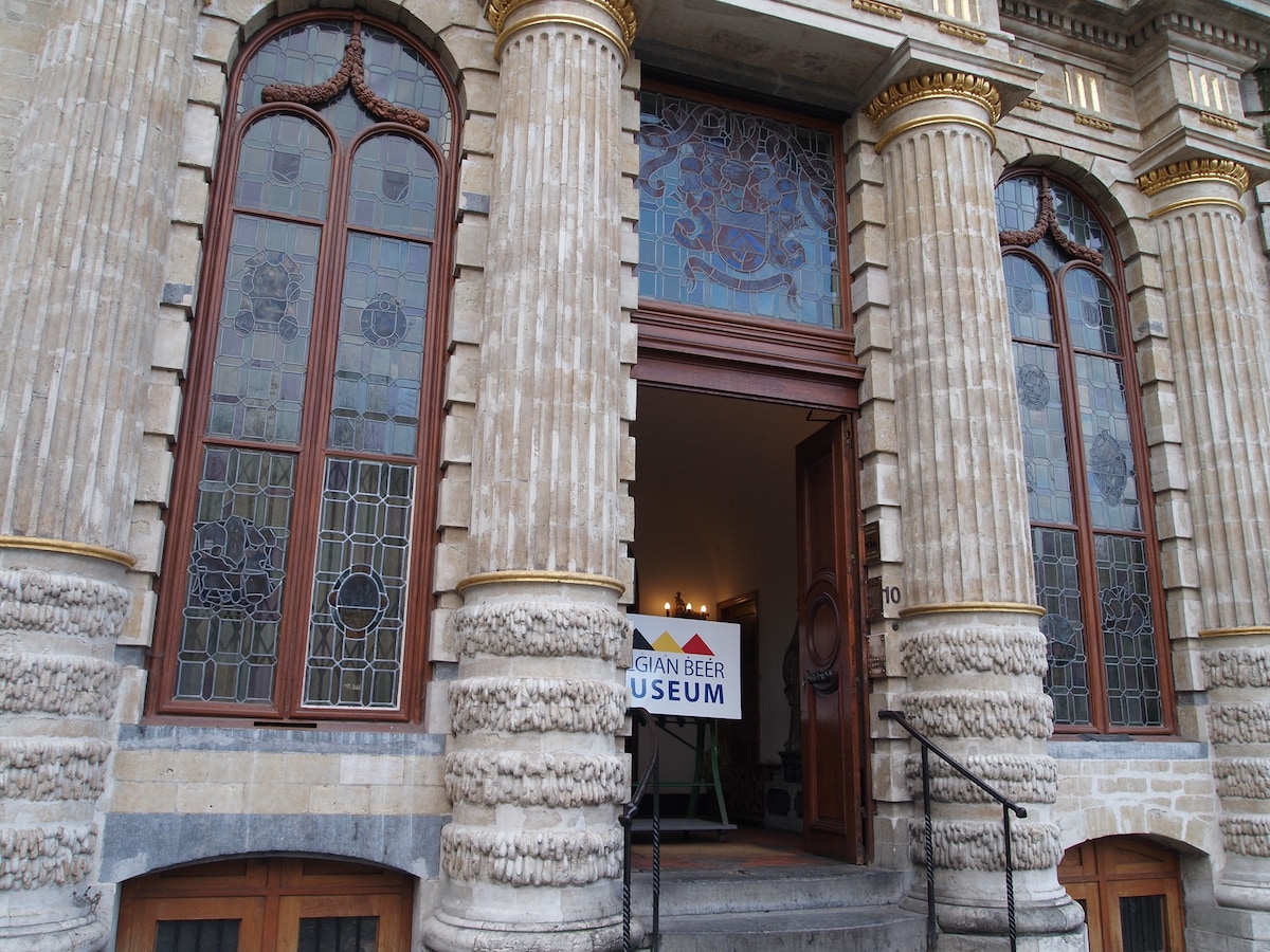 Beer Museum (in Grand Place) - Belgium Travel